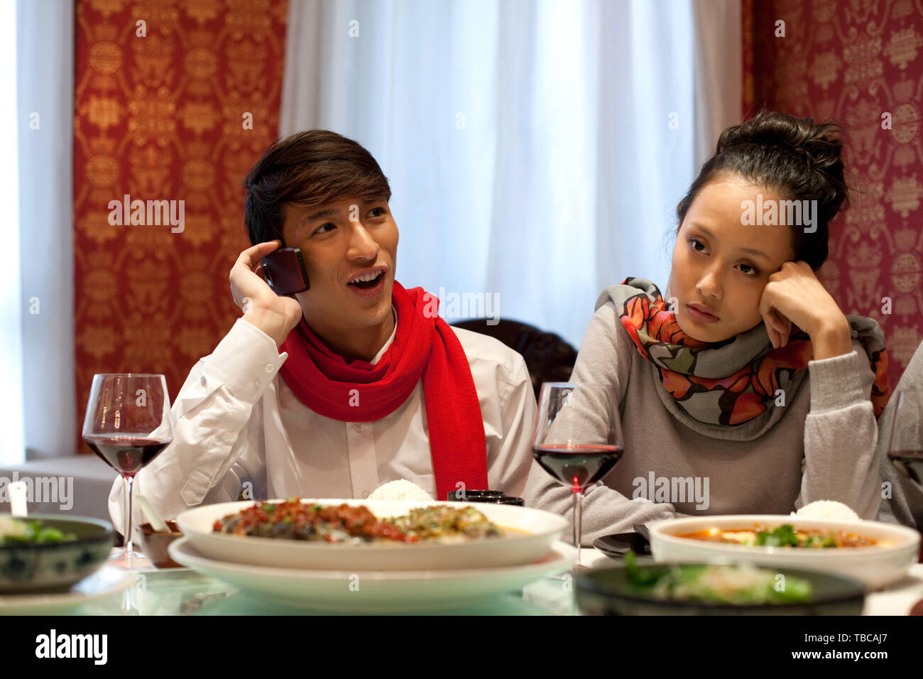 Family dinner table angry hi-res stock photography and images - Alamy