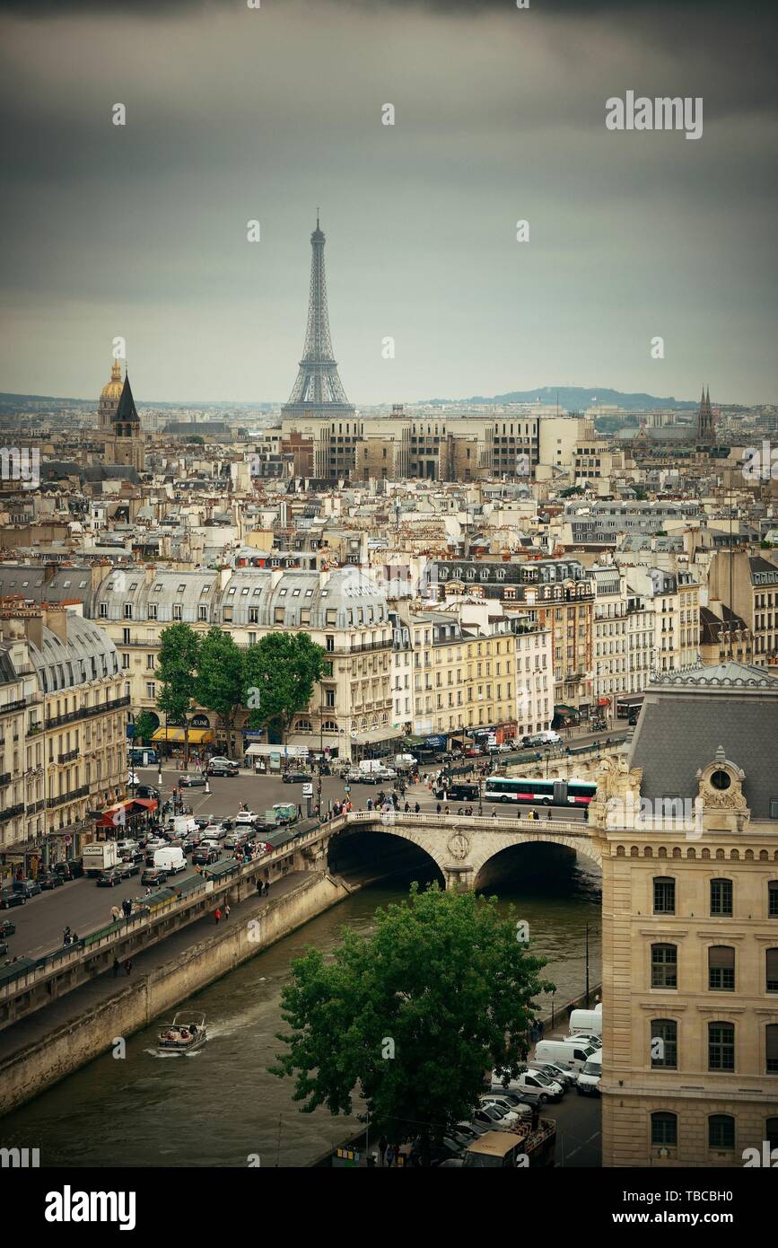 Eiffel tower street view on may 13 hi-res stock photography and images ...