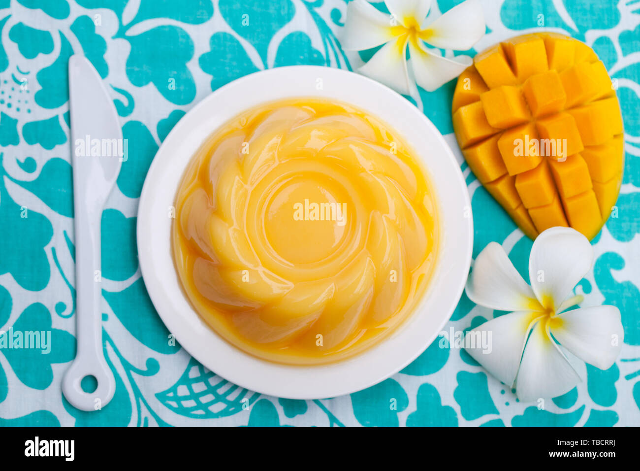 Mango pudding hi-res stock photography and images - Alamy