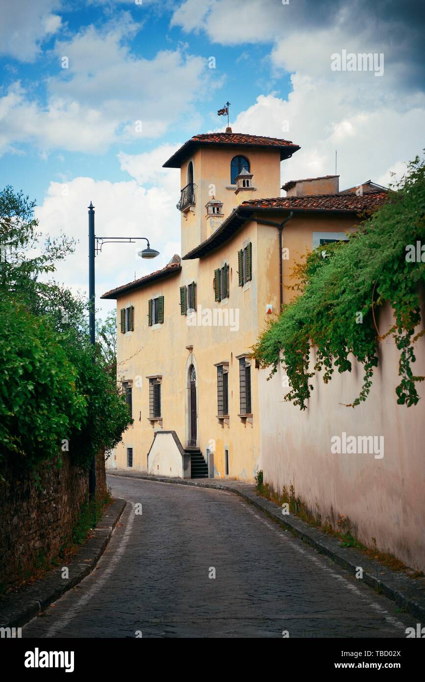 Street view in Florence, Italy Stock Photo - Alamy