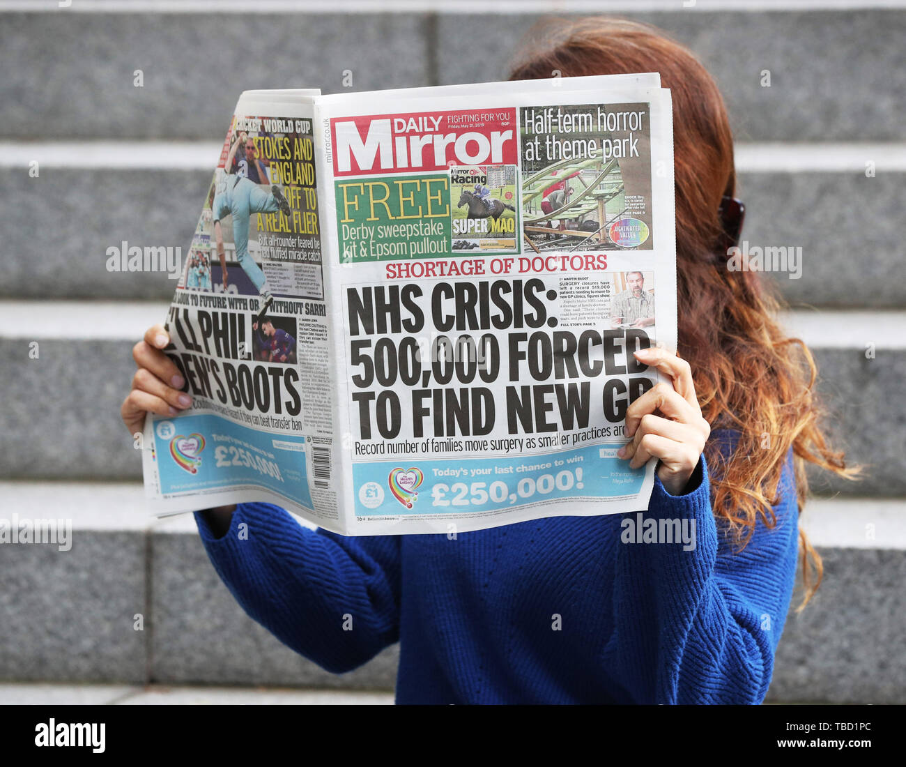 The Daily Mirror Masthead Stock Photo - Alamy