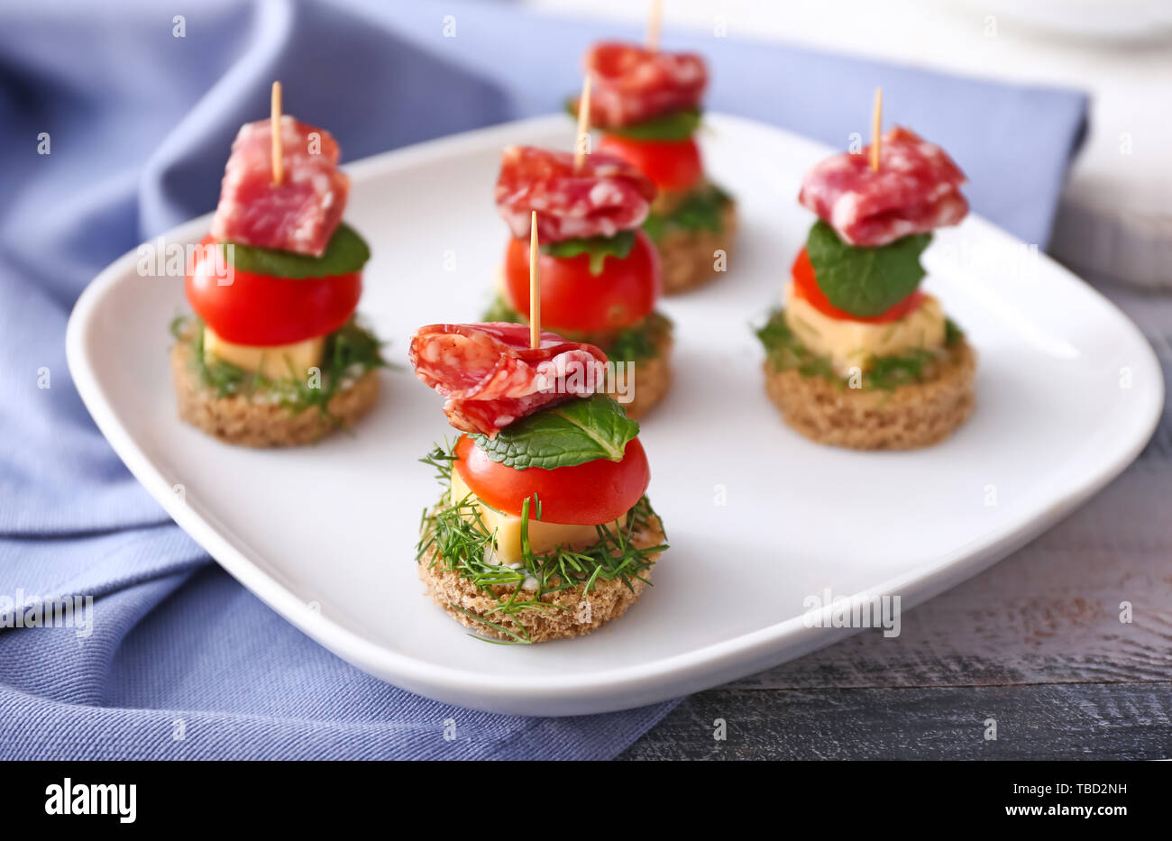 Canapes on the table hi-res stock photography and images - Alamy