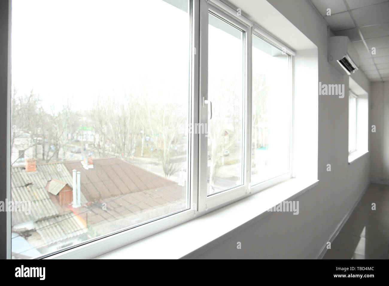 Metal plastic windows hi-res stock photography and images - Alamy