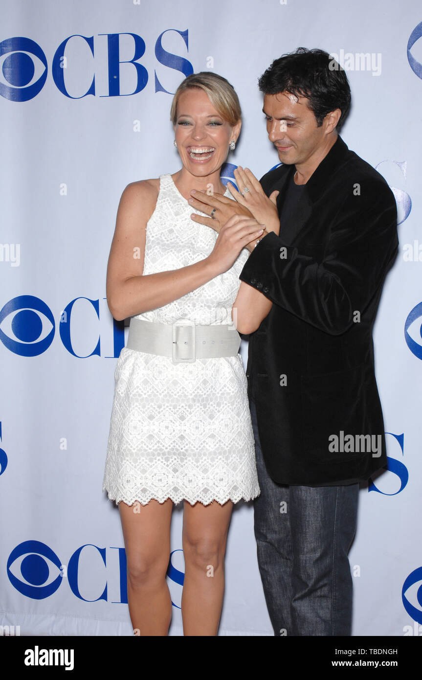 Los Angeles Ca July 20 2007 Shark Star Jeri Ryan And Husband Christophe Eme At The Cbs Summer