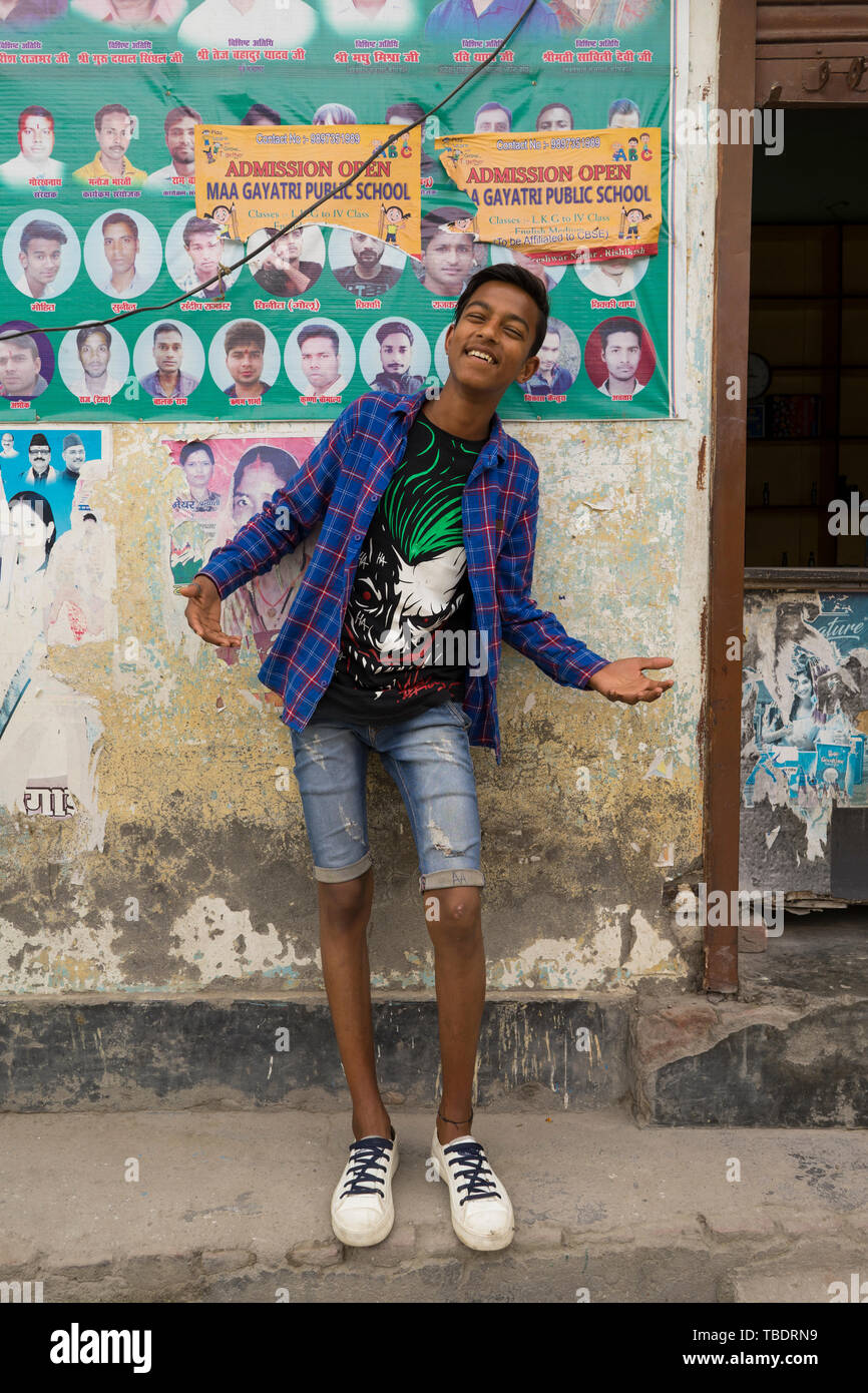 Rishikesh boy india hi-res stock photography and images - Alamy