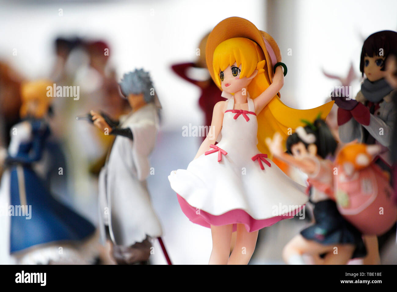 Live cartoon characters hi-res stock photography and images - Alamy