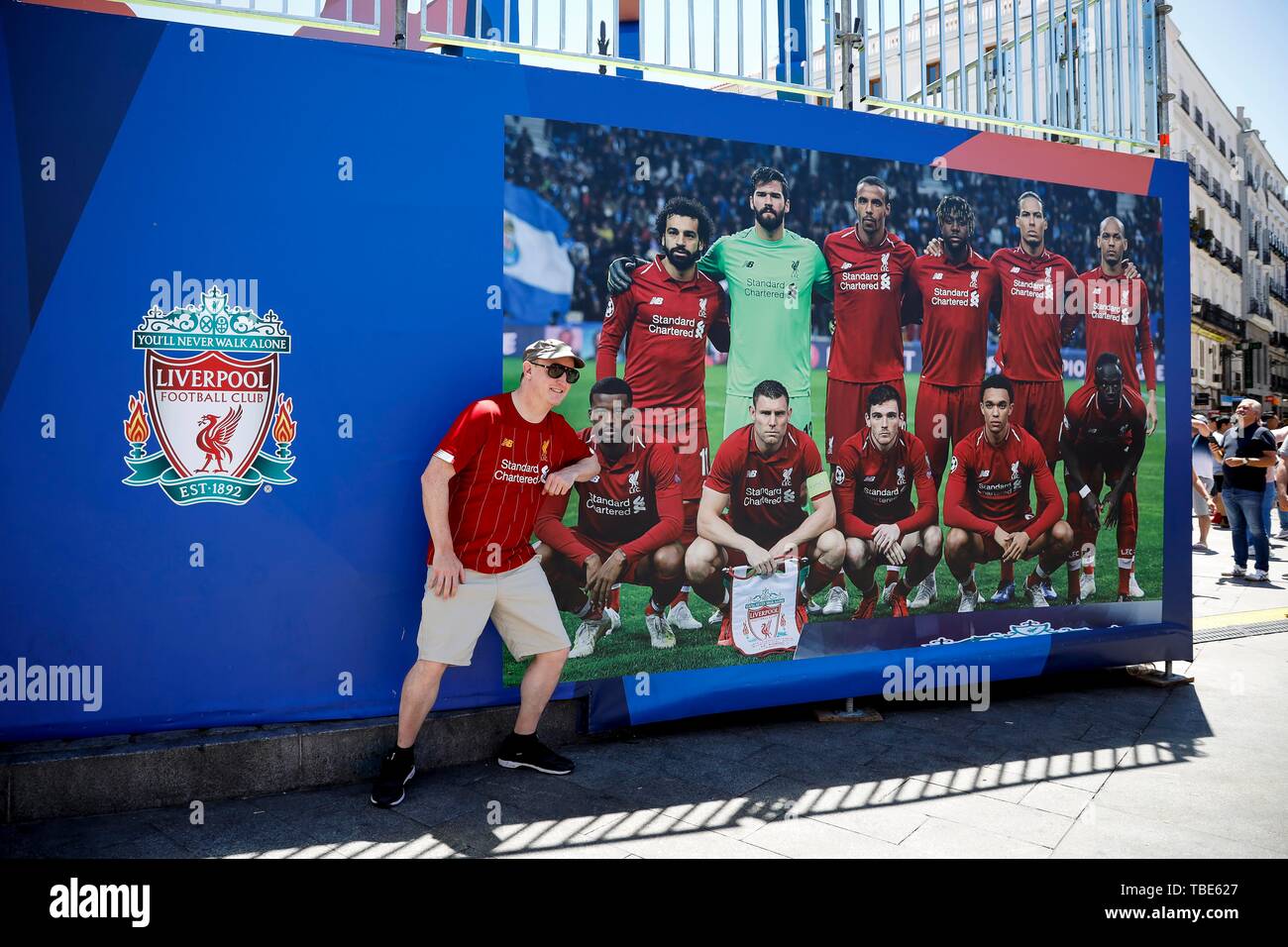 Madrid, Spain. 01st June, 2019. Liverpool fans enjoy the atmosphere in ...