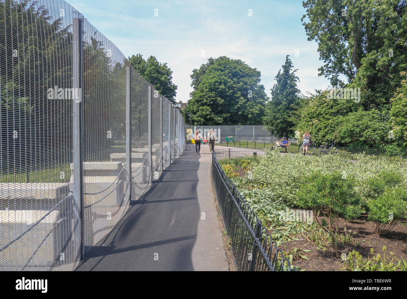 London UK. 1st June 2019. A ring of steel is installed around the ...