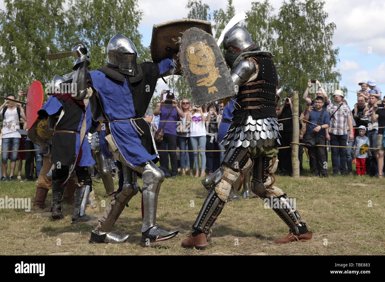 Medieval Full Plate Armour High Resolution Stock Photography and Images ...