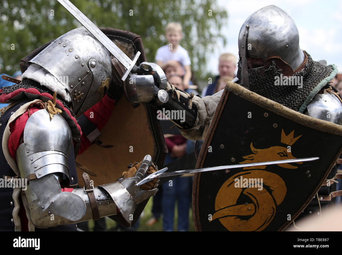 Medieval Full Plate Armour High Resolution Stock Photography and Images ...