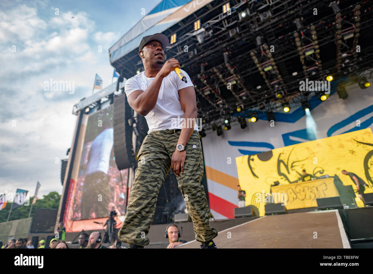 London, UK. Saturday, 1 June, 2019. Dizzy Rascal performing on stage at ...