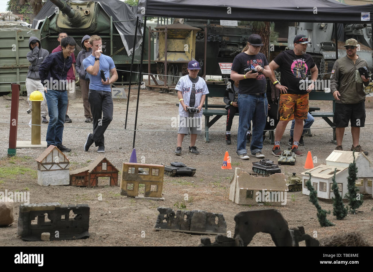Los Angeles, California, USA. 1st June, 2019. Tank enthusiasts take ...