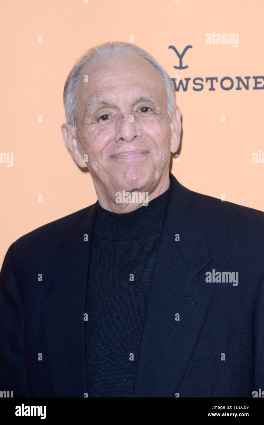 Rudy ramos yellowstone hi-res stock photography and images - Alamy