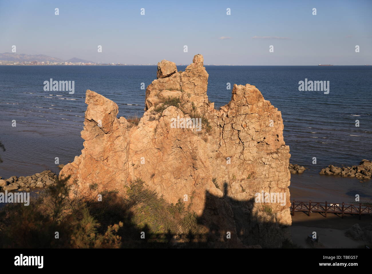 Beidaihe pigeon nest park Stock Photo - Alamy