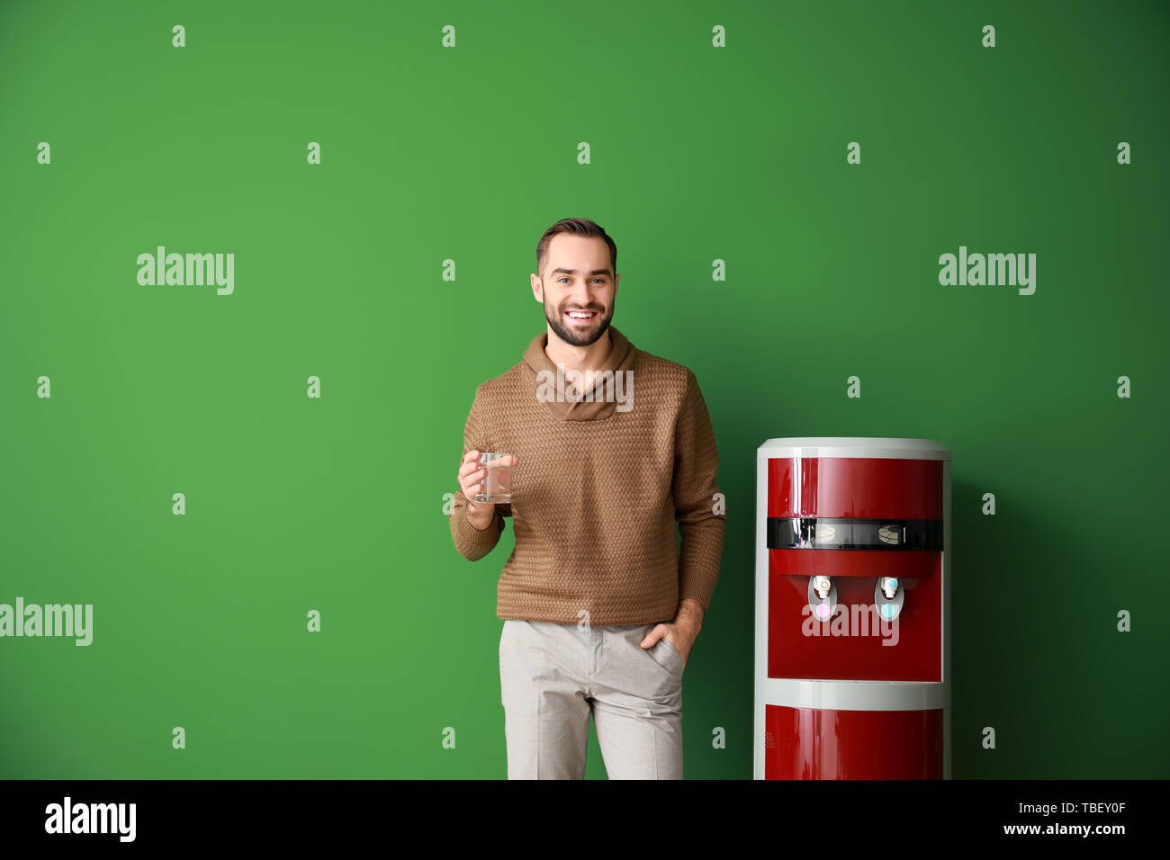 Man water cooler hi-res stock photography and images - Alamy