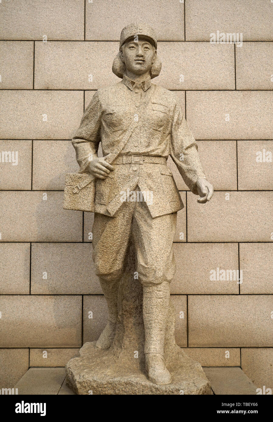 A statue of the character of Yan'an Stock Photo - Alamy