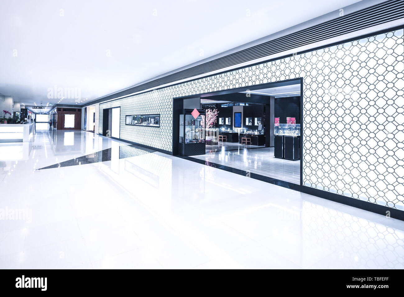 Commercial light corridors hi-res stock photography and images - Alamy