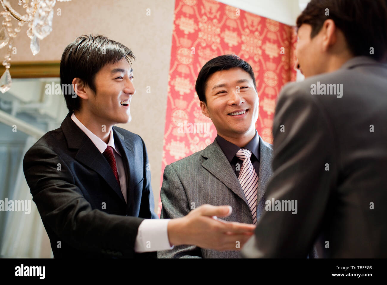 Business people meet for the first time Stock Photo - Alamy
