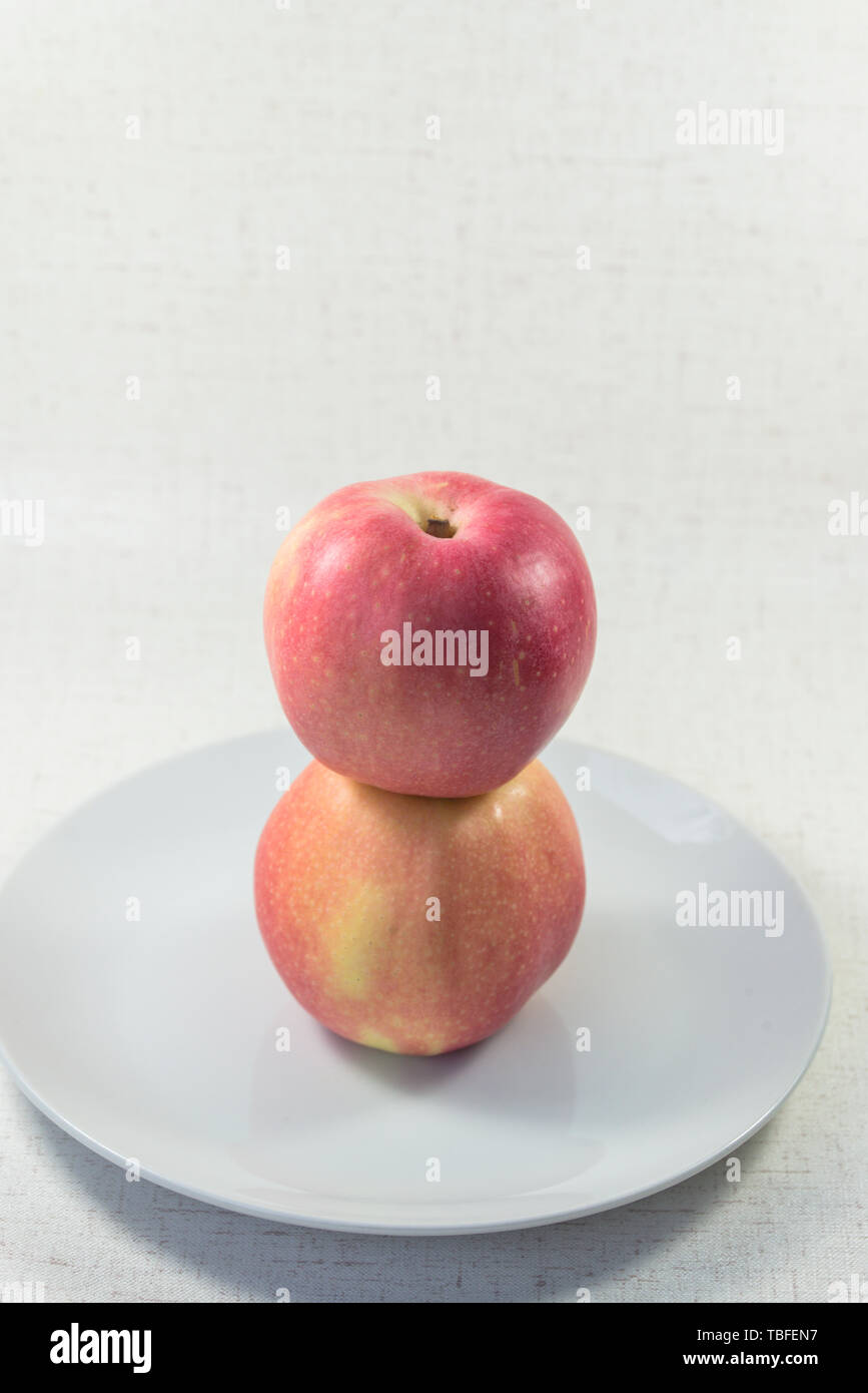 Bottom of apples hi-res stock photography and images - Alamy