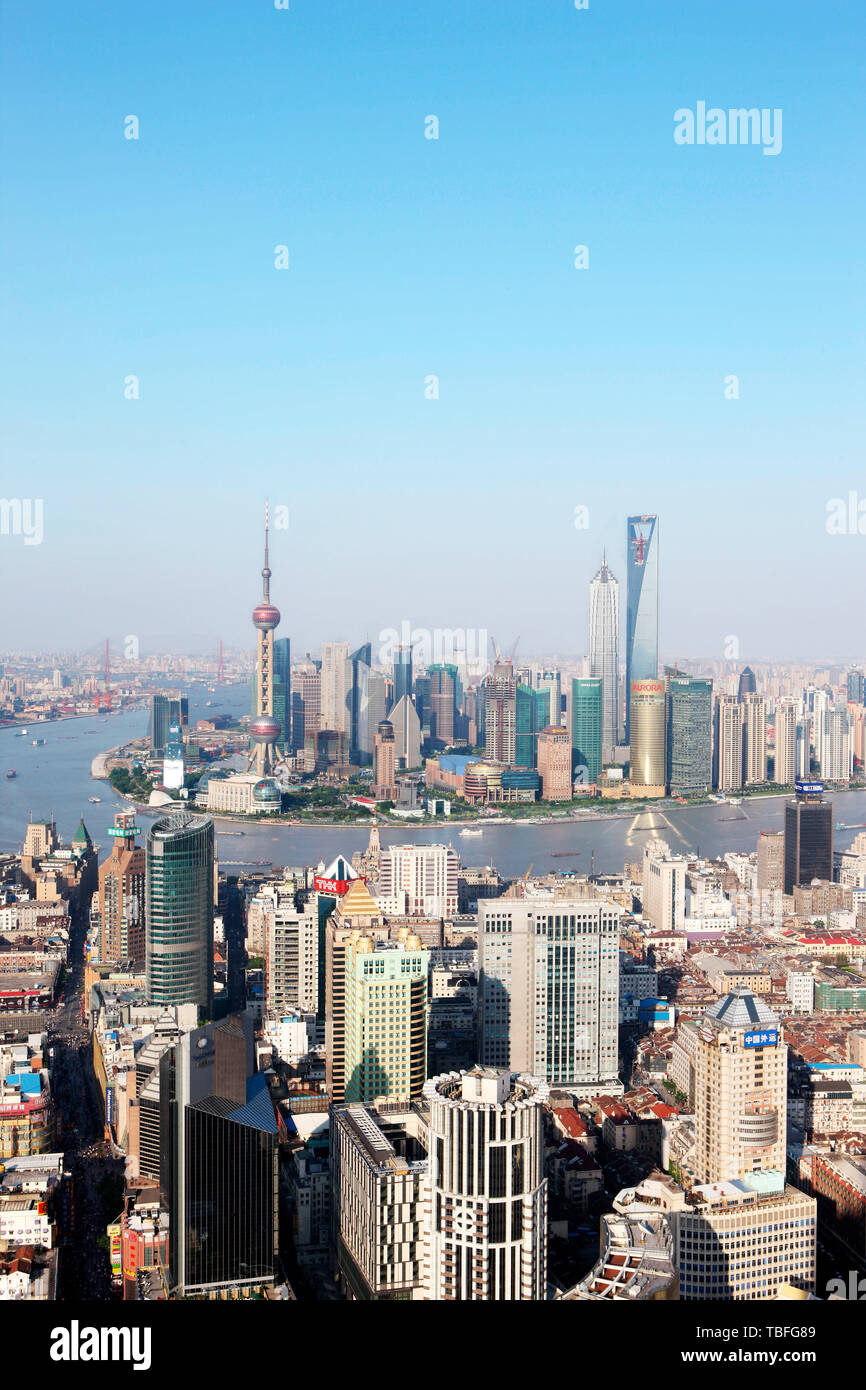 Architectural beauty on both sides of the Pujiang River in Shanghai ...
