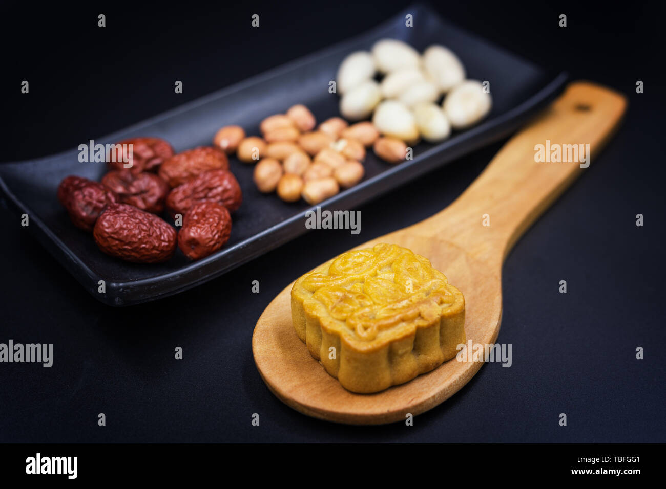 Chinese traditional cuisine Mid-Autumn Festival moon cake tea set Stock ...