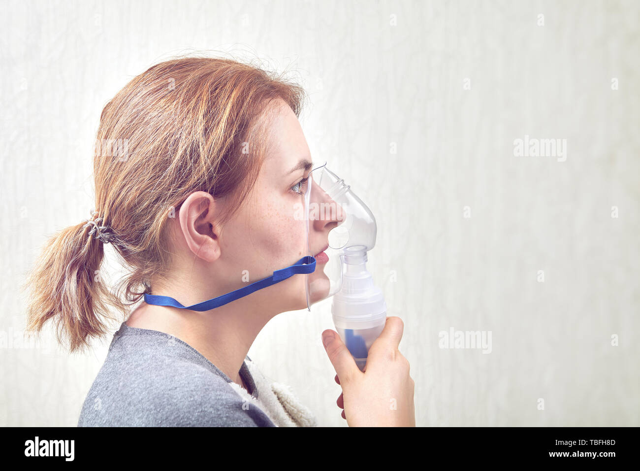 Relieve respiratory hi-res stock photography and images - Alamy