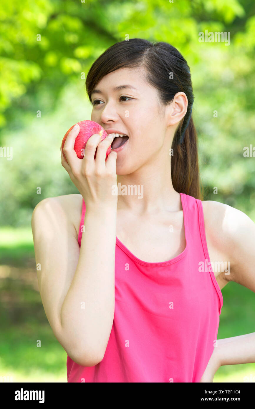 A young woman takes a break Stock Photo - Alamy