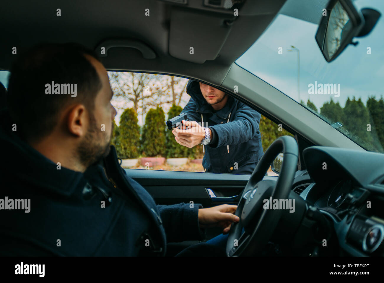 Car hijacking hi-res stock photography and images - Alamy