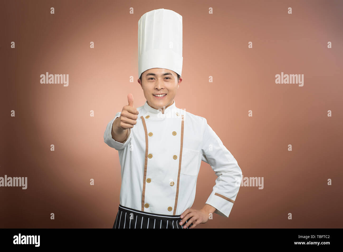Chef cooking delicious dishes Stock Photo - Alamy