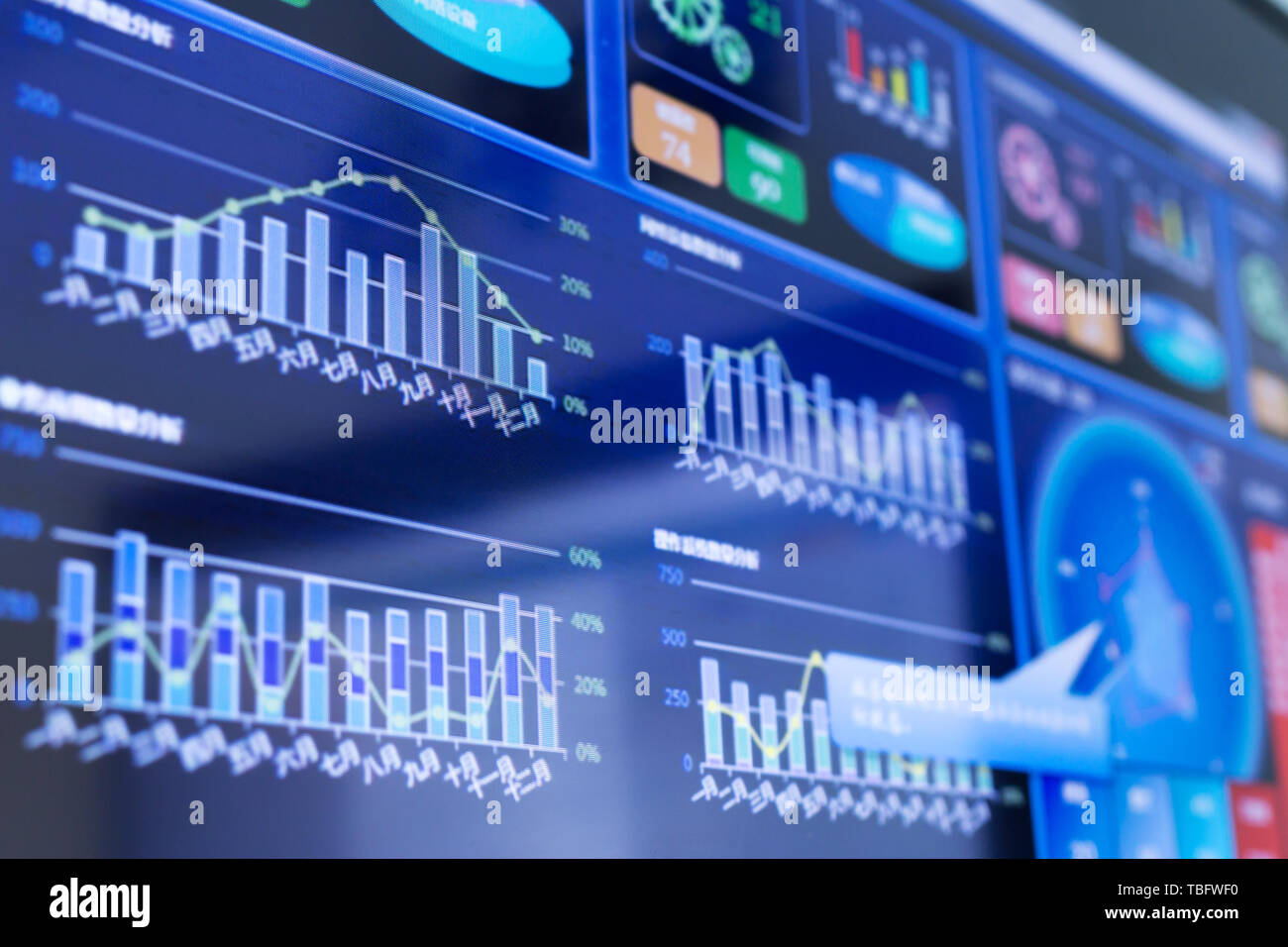 Business flow chart computer screen hi-res stock photography and images ...