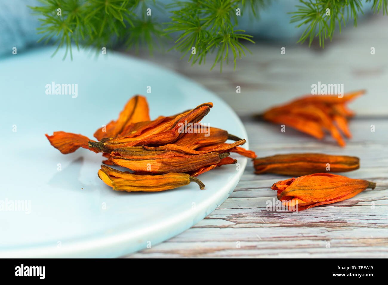 Dried lily flower fruit tea hi-res stock photography and images - Alamy