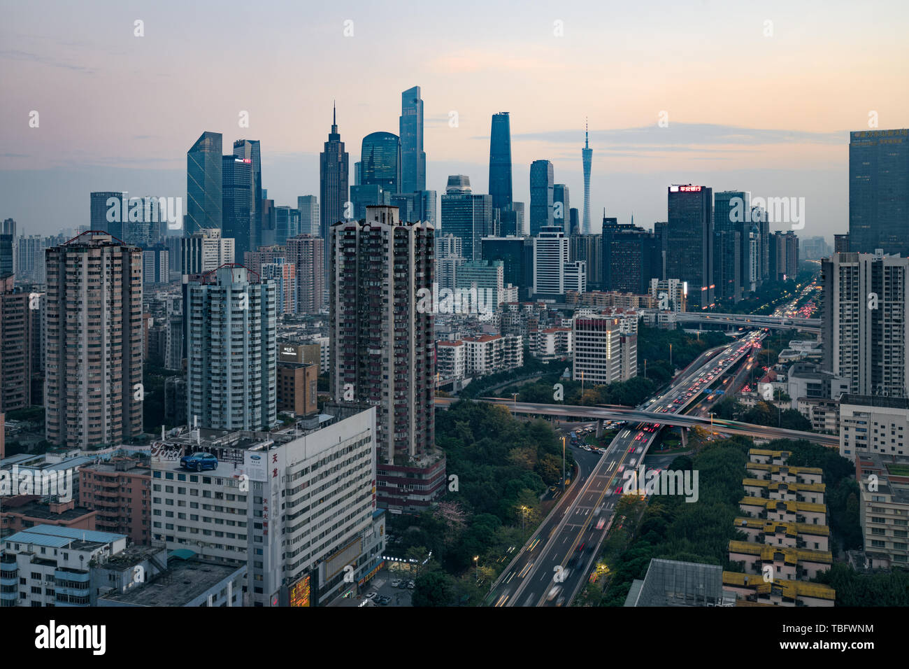 Bustling business district hi-res stock photography and images - Alamy