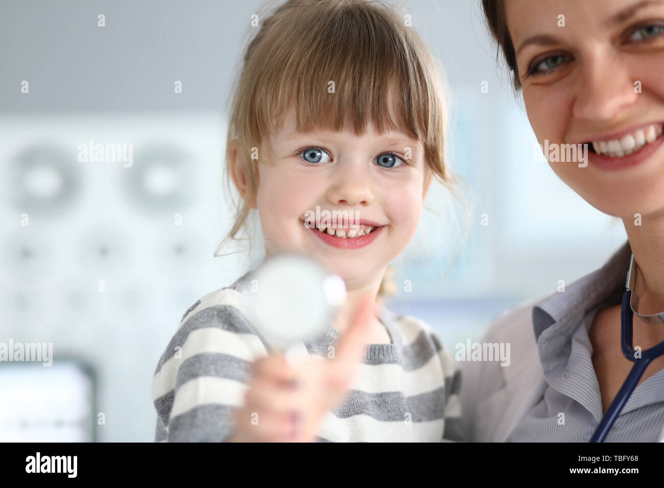 Doctor Consultation Child Stock Photos & Doctor Consultation Child ...