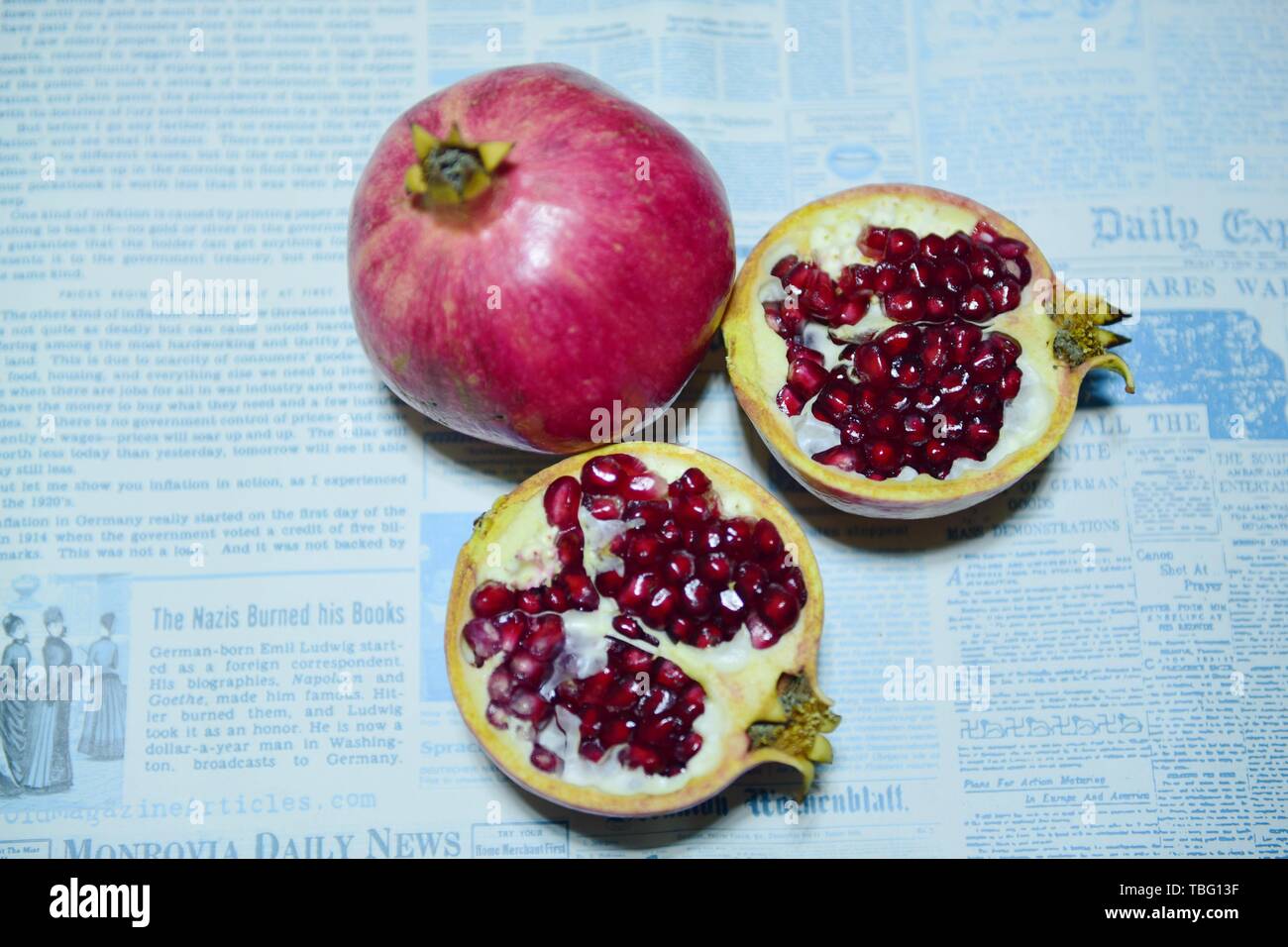 Rouge pomegranate hi-res stock photography and images - Alamy