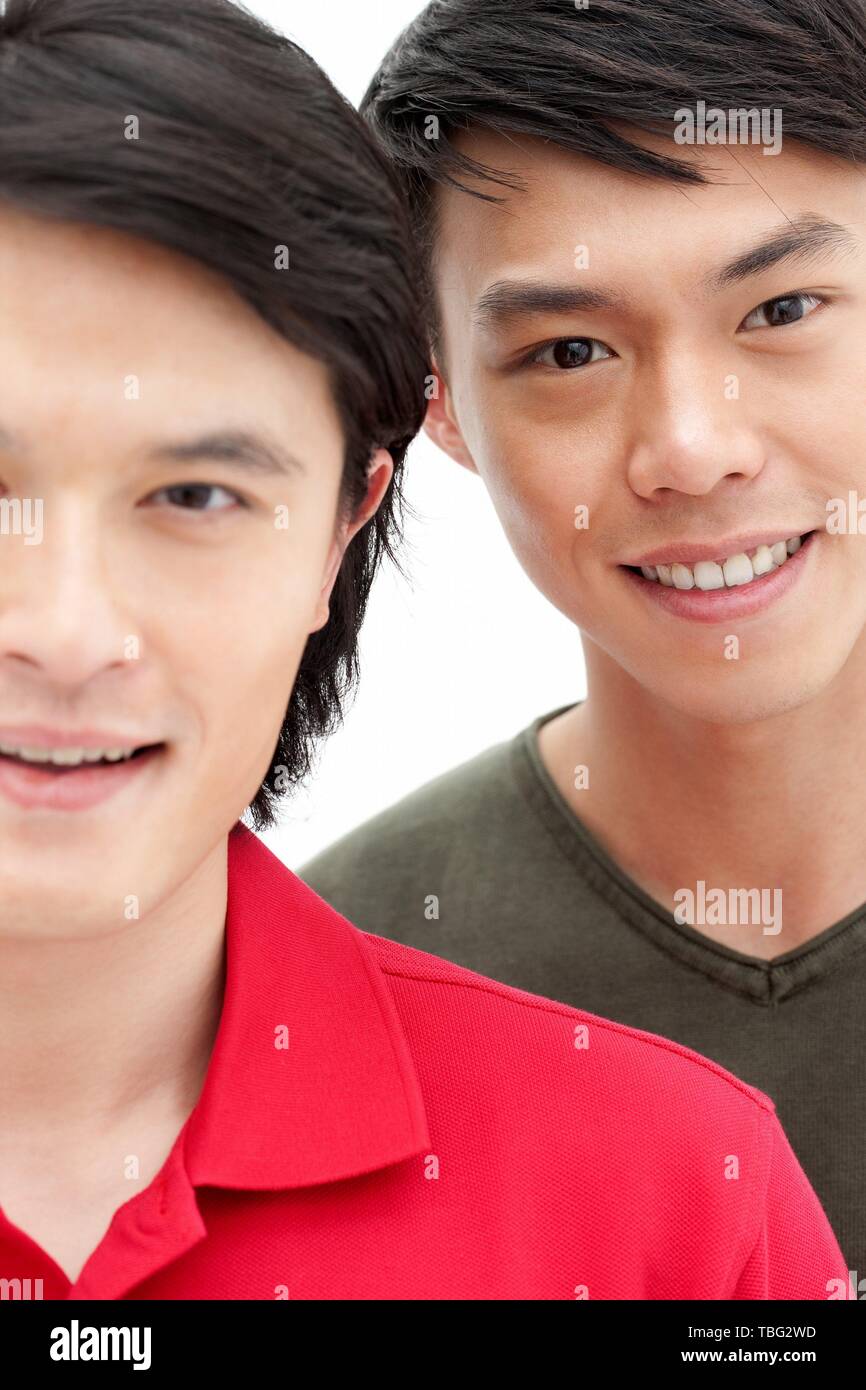 Two men facing camera hi-res stock photography and images - Alamy