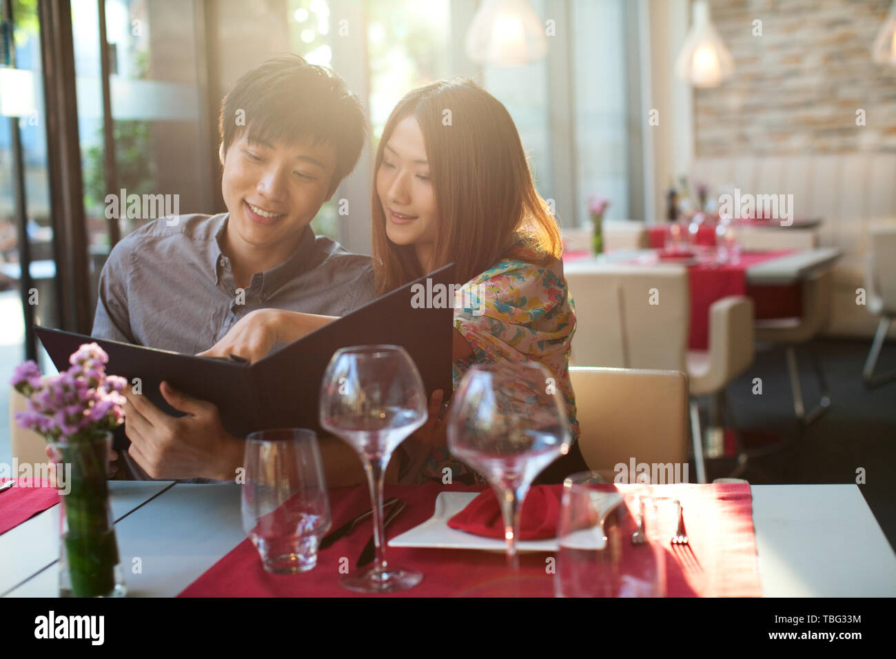 A couple dined at a restaurant Stock Photo - Alamy