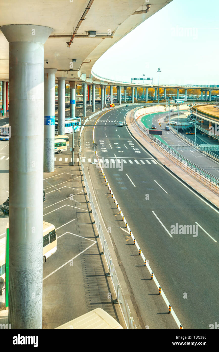 T3, the road outside the departure hall Stock Photo - Alamy