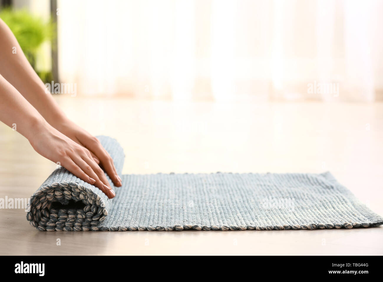 Rolling fabric hi-res stock photography and images - Alamy