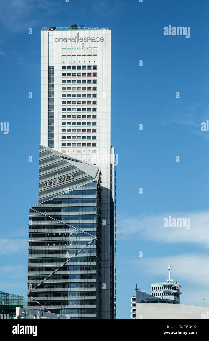 SINGAPORE-JUN 3 2017:one raffles place building tower Stock Photo - Alamy