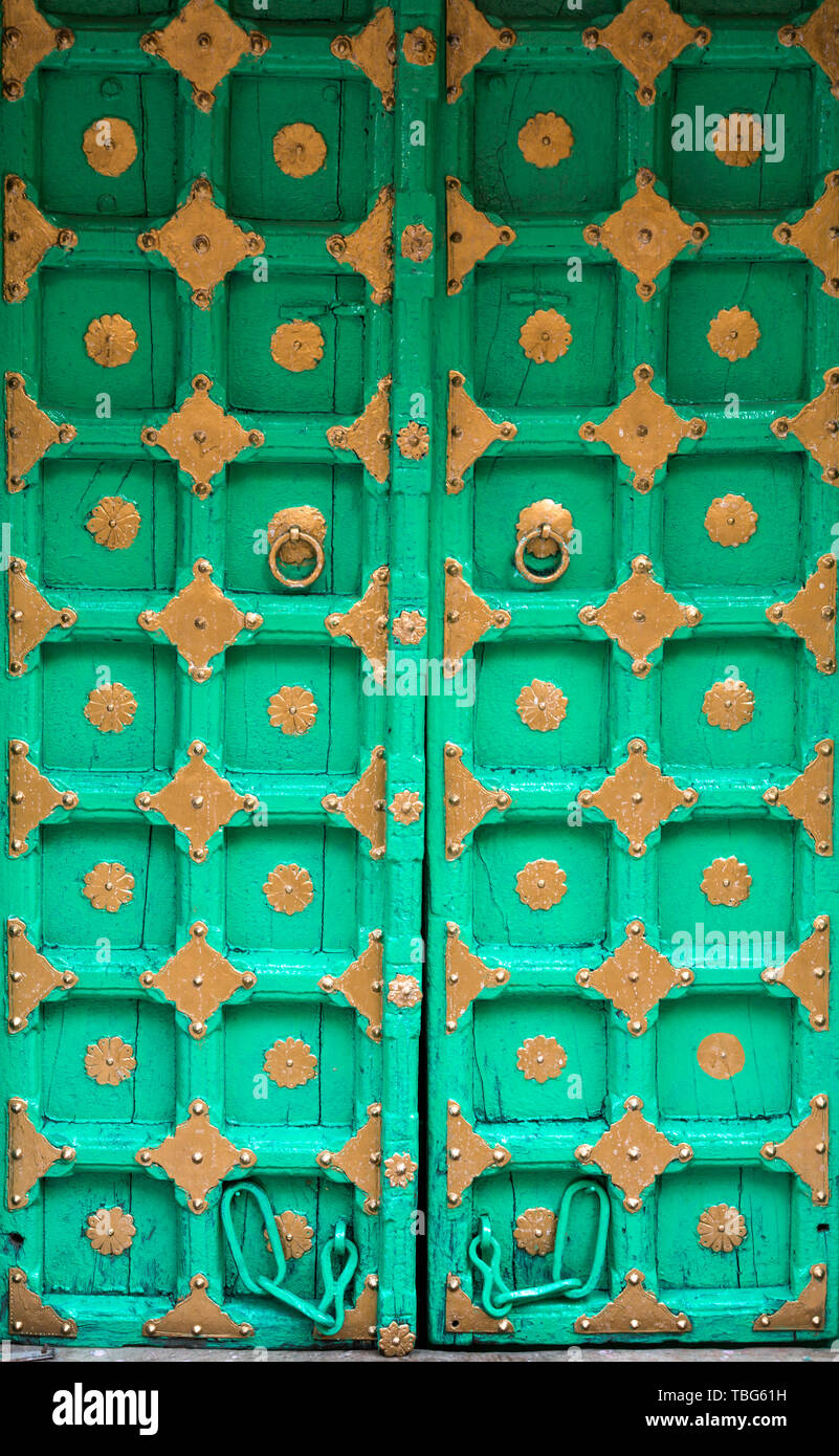 Beautiful golden gate entrance hi-res stock photography and images - Alamy