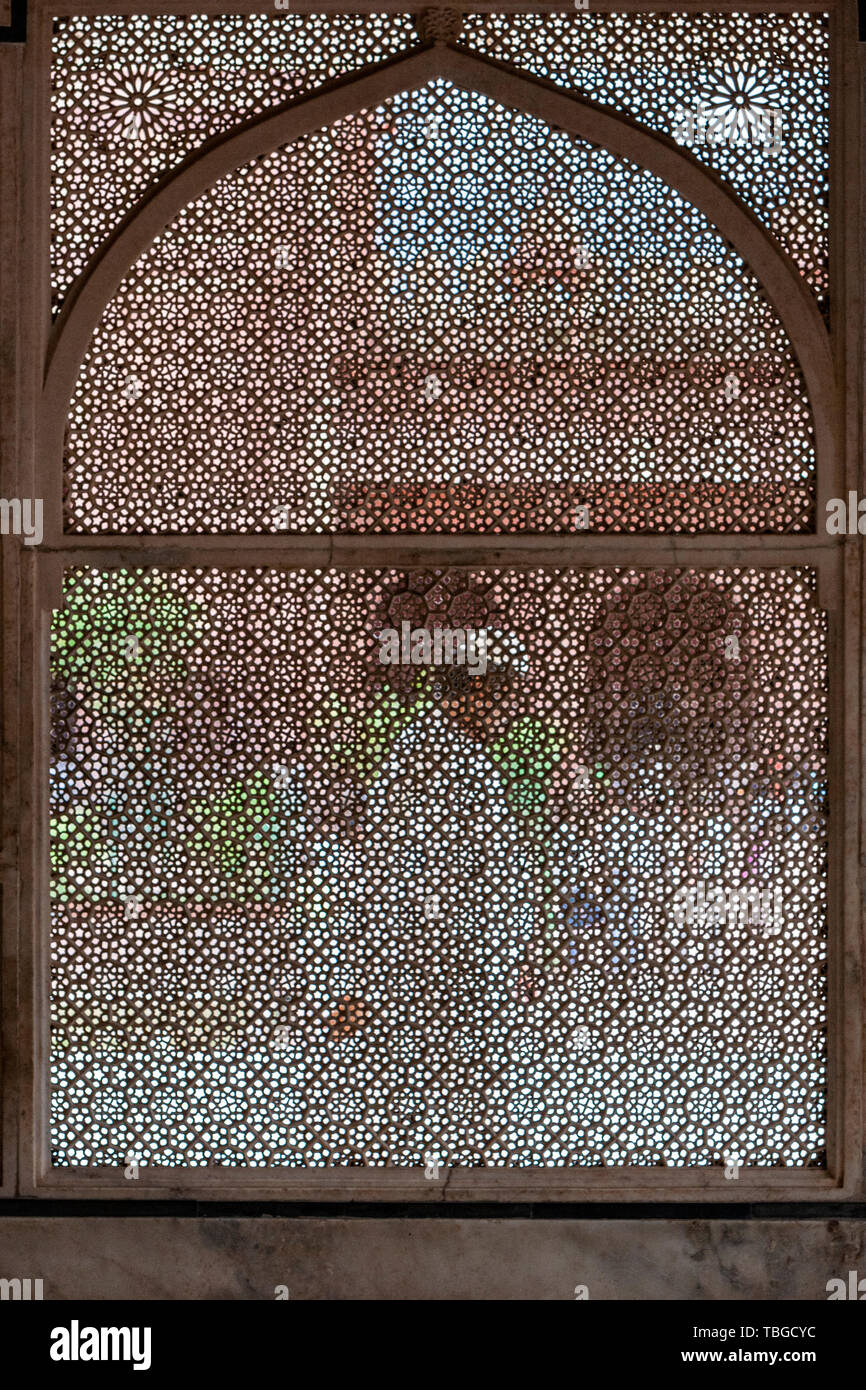 Jali window hi-res stock photography and images - Alamy