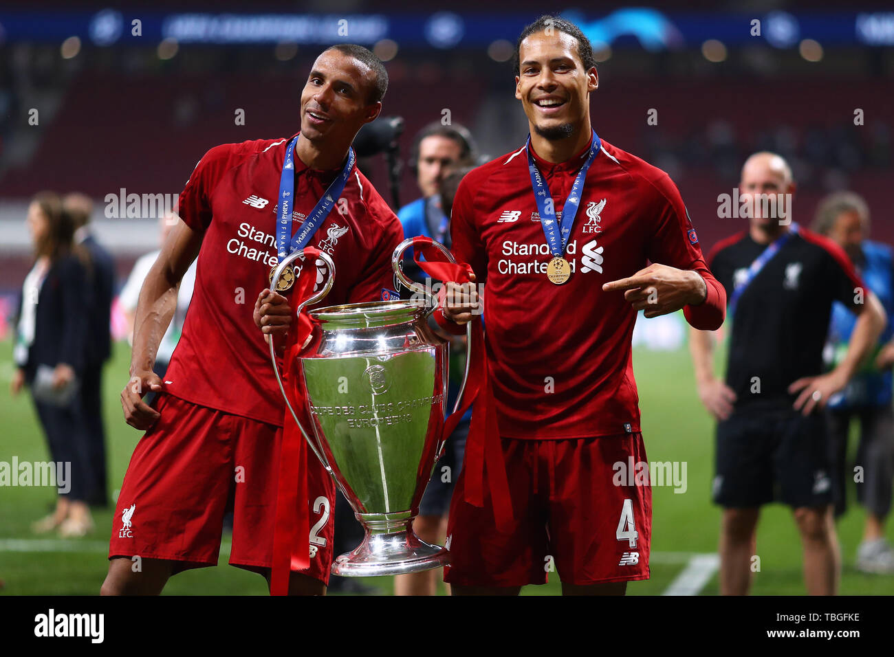 Van dijk trophy hi-res stock photography and images - Alamy