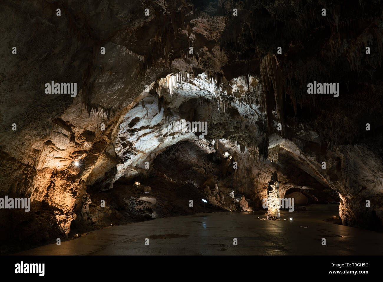 Lipa cave montenegro hi-res stock photography and images - Alamy