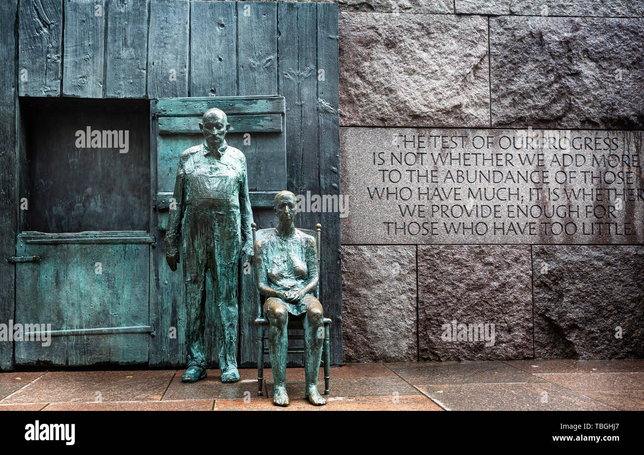 Statues depicting the Great Depression in the 1930s in The Franklin ...