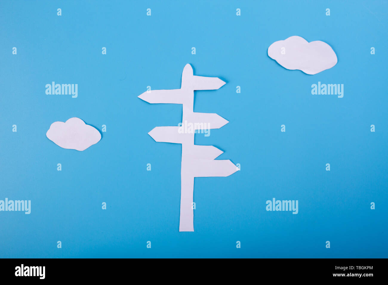 guidepost with arrows and copy space. cartoon Stock Photo - Alamy