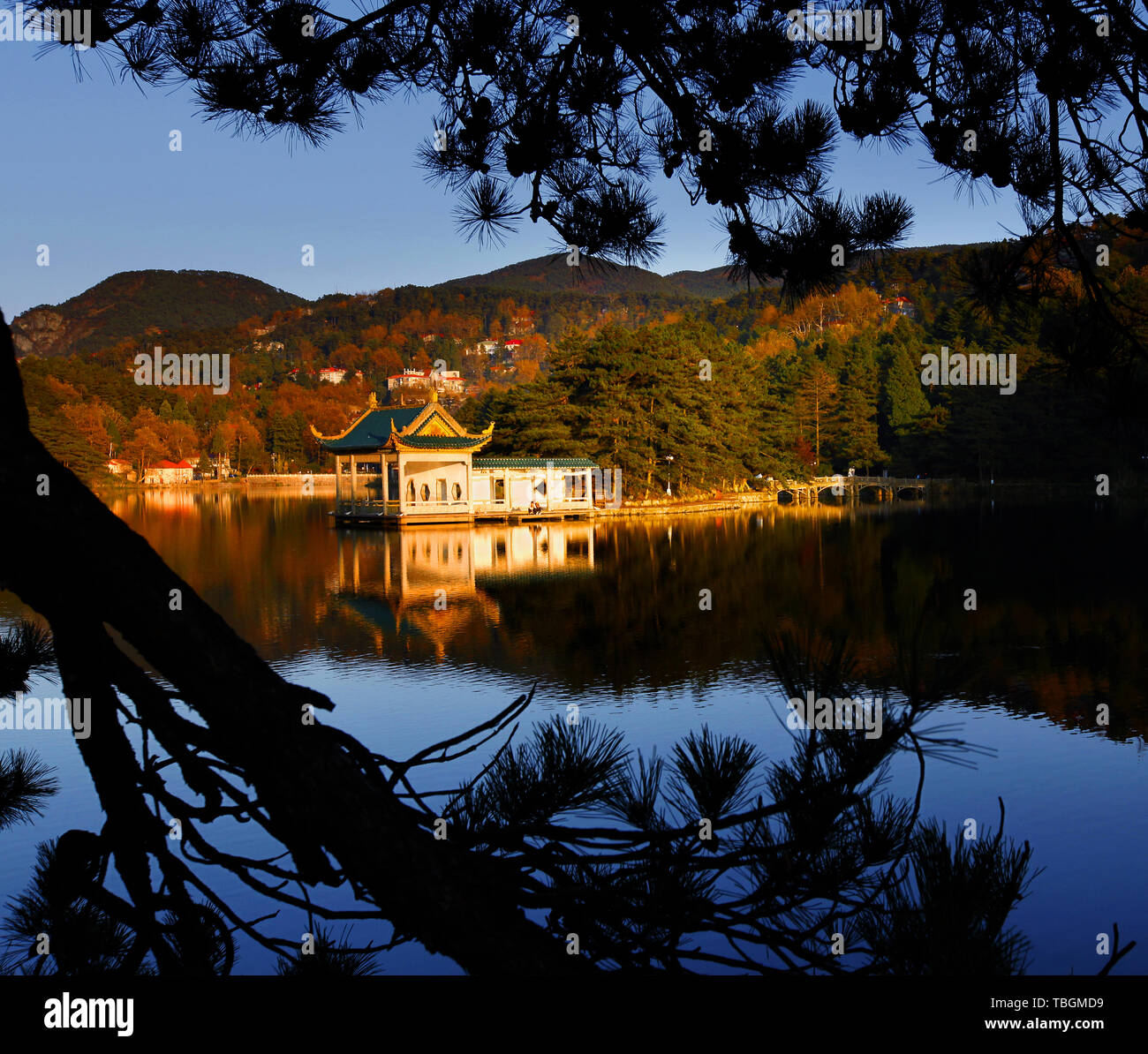 On Mount Lushan Stock Photo - Alamy
