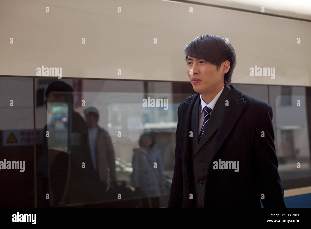 Train docking at platform train hi-res stock photography and images - Alamy