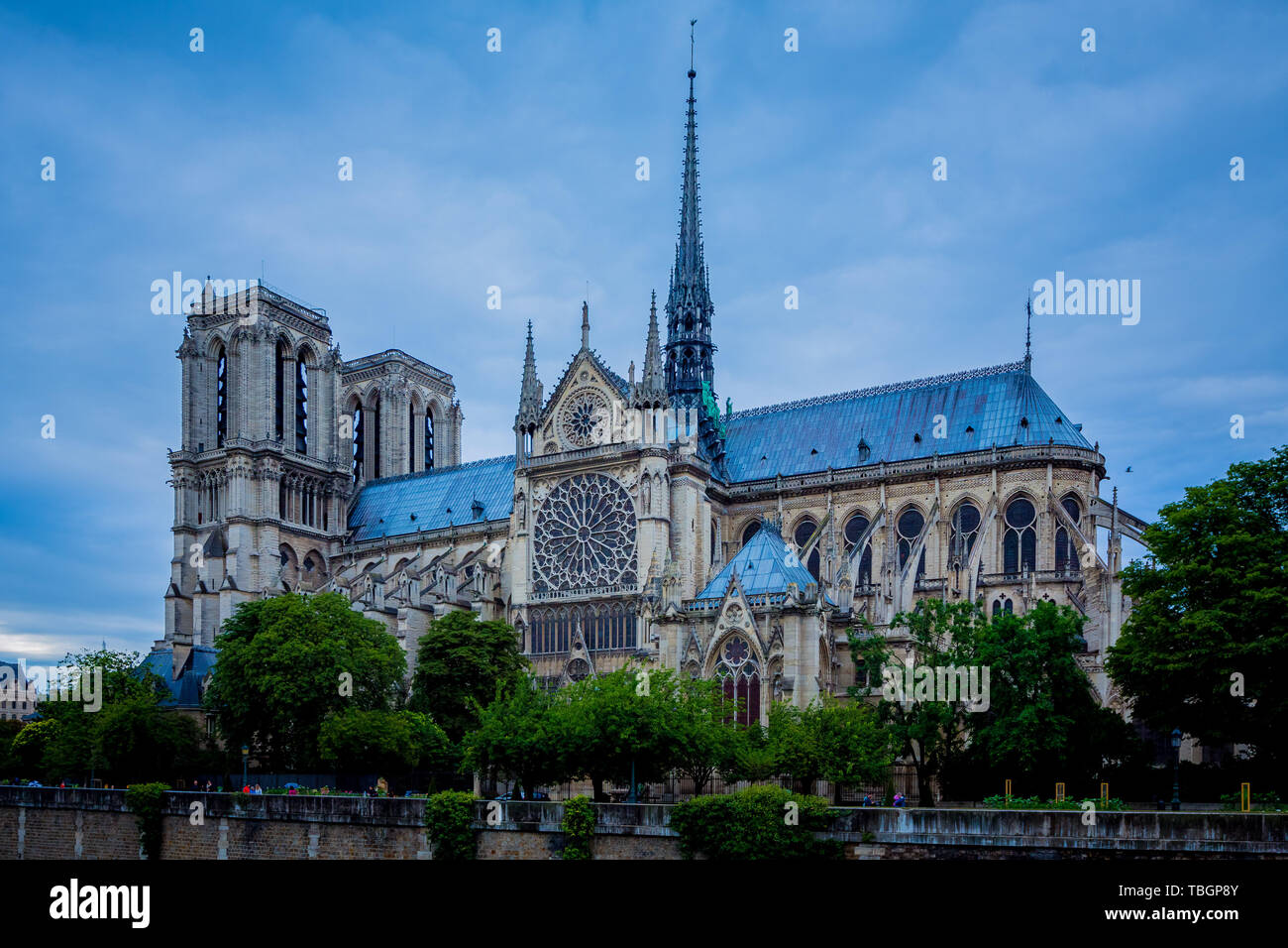 Ancient high rise building gothic architecture hi-res stock photography ...