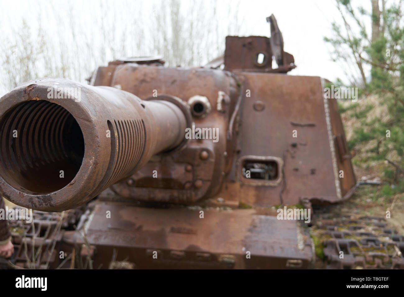 Car crushed tank hi-res stock photography and images - Alamy