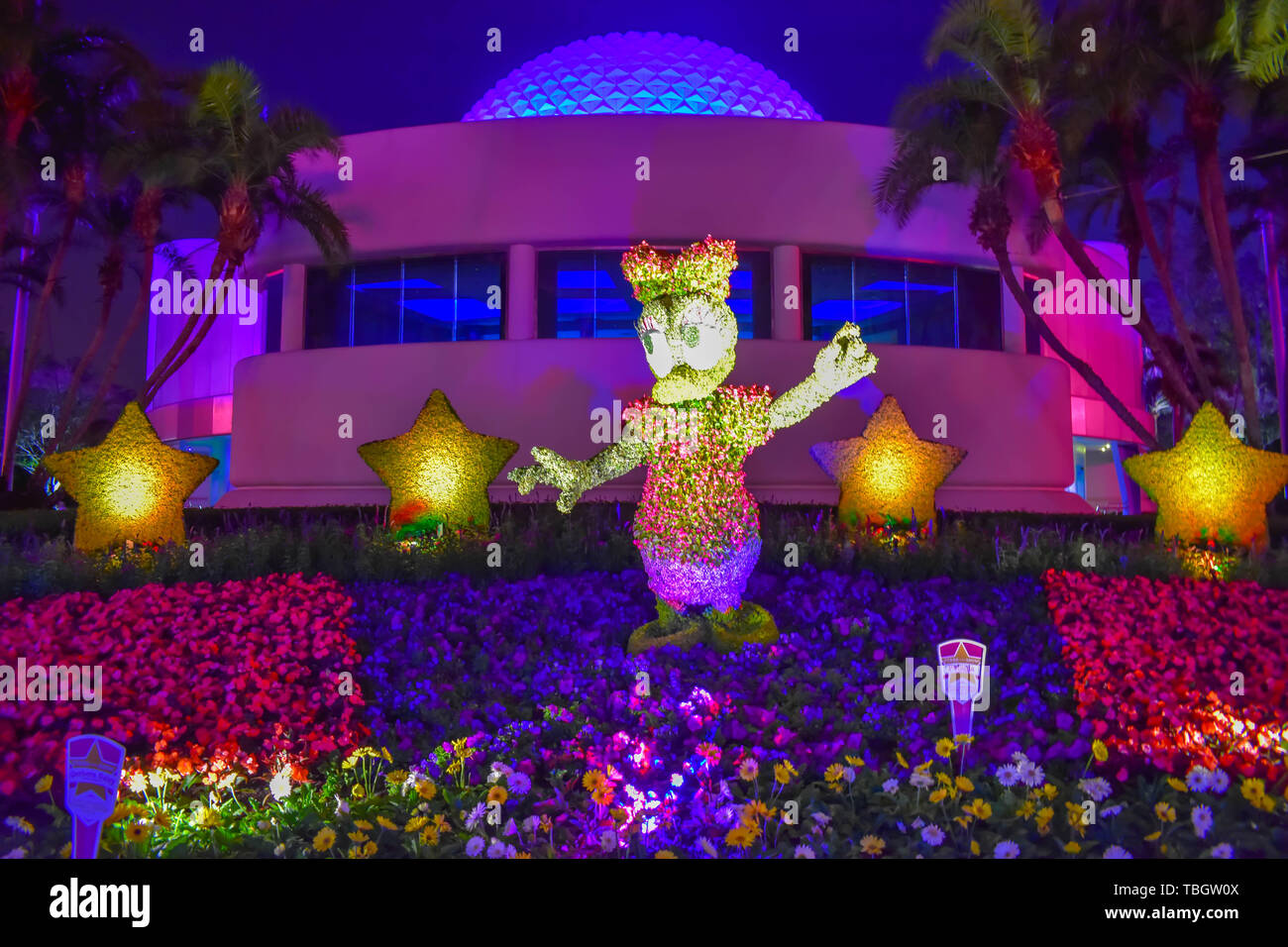 Orlando, Florida . March 27, 2019. Daisy Duck topiarie on colorful ...